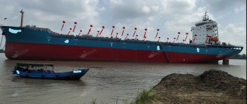 26,000 DWT; 1500 TEU.Double bottom double hull container ship for sale ...