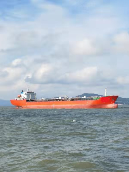 Sell/export （MT.AWD 19000DWT double hulled first class oil tanker ...